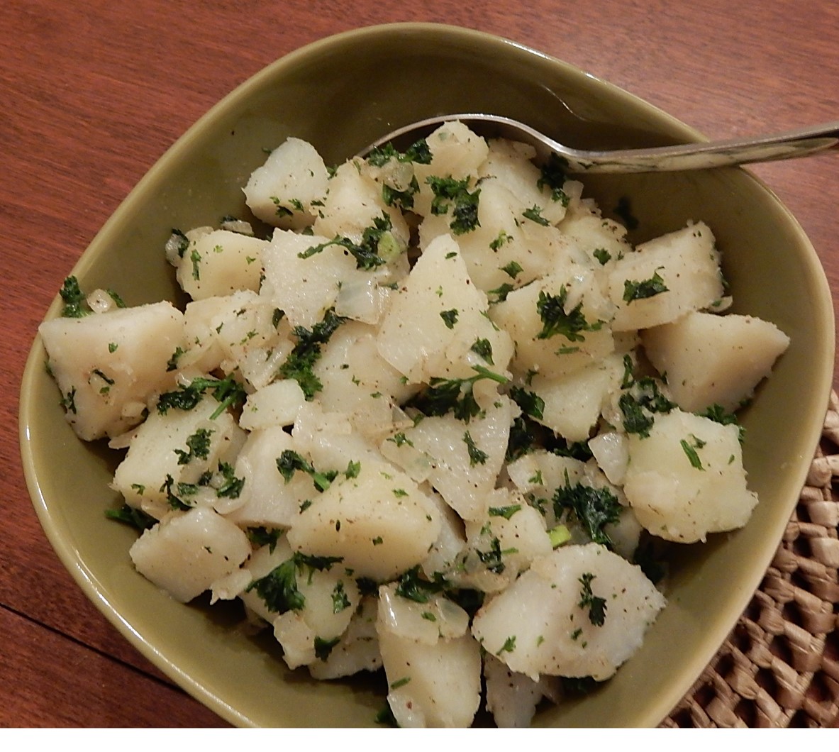Old-fashioned Lyonnaise Potatoes – A Hundred Years Ago