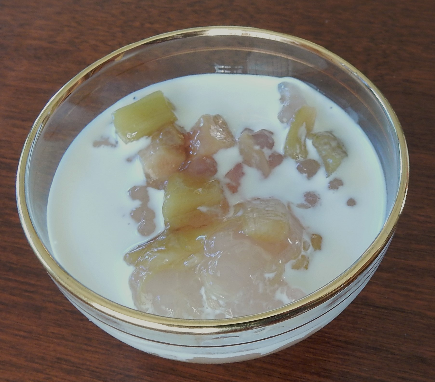 Rhubarb Tapioca Pudding – A Hundred Years Ago